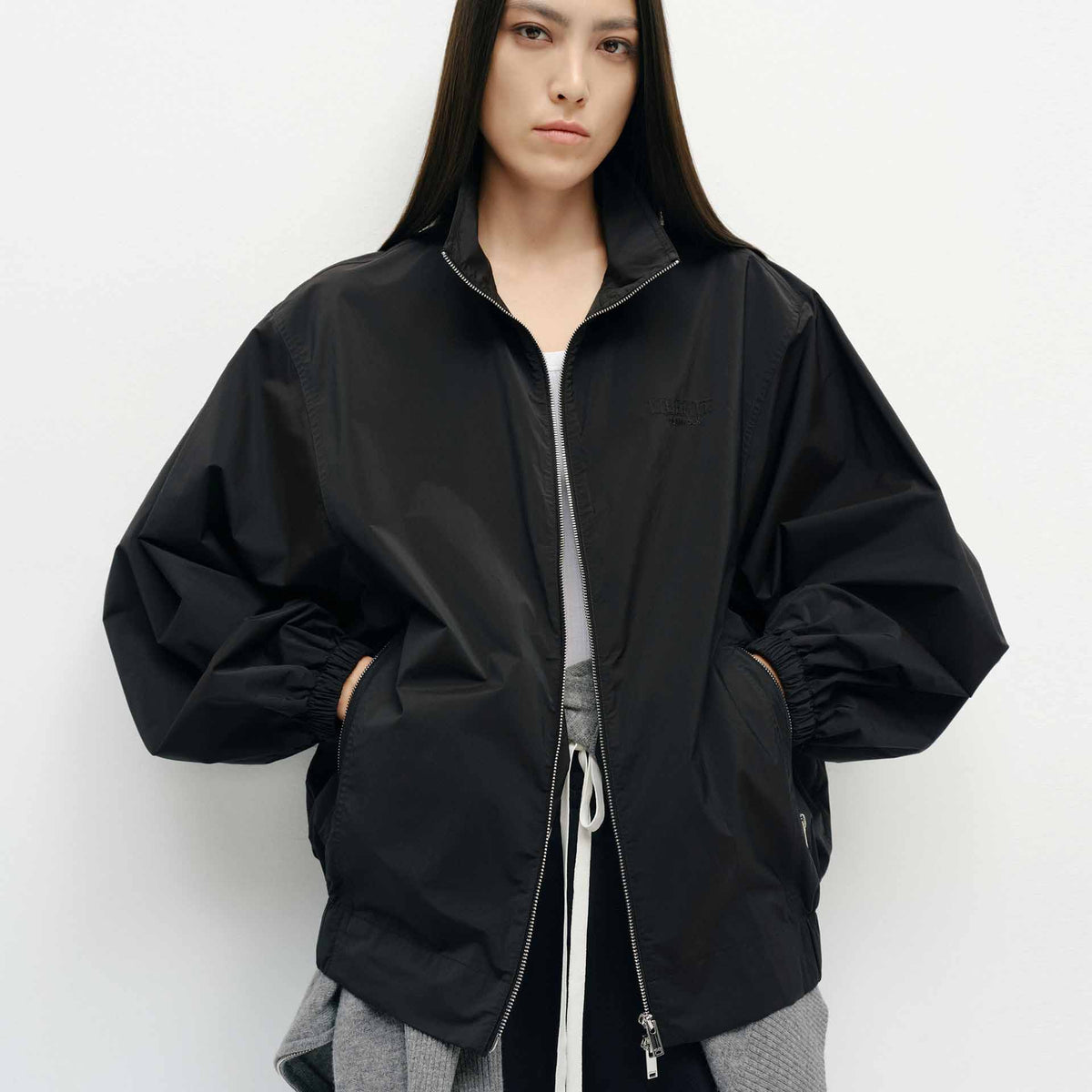 MO&Co. Women's Volume Sleeve Zipper Coat