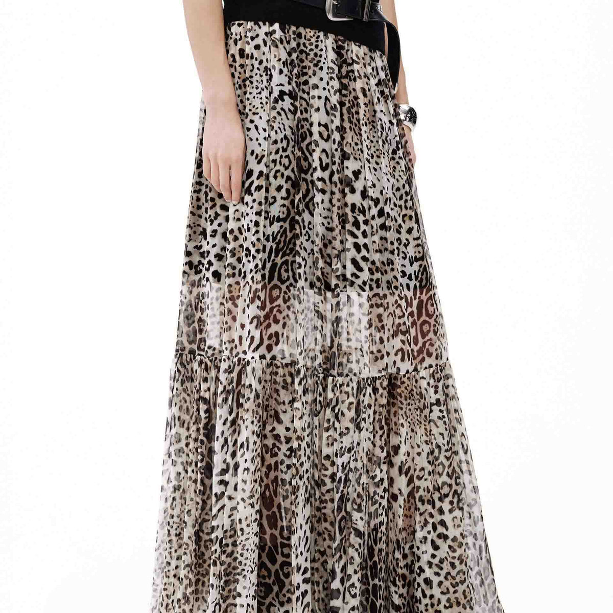 MO&Co. Women's Flowy Leopard Print Skirt