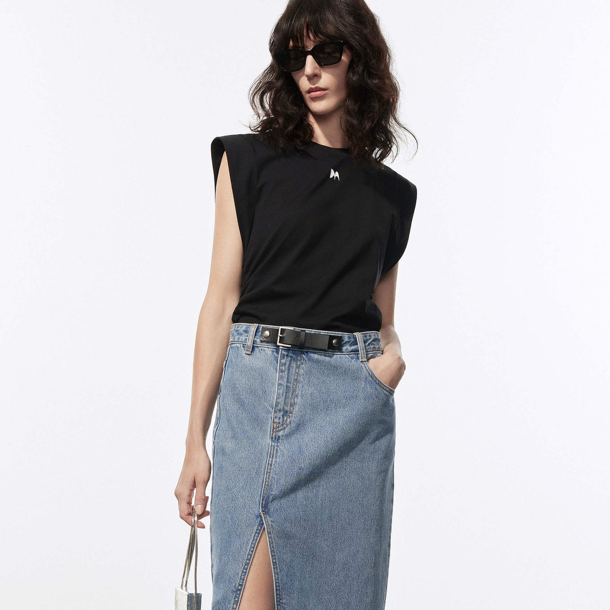 MO&Co. Women's Crew Neck Pleated T-shirt