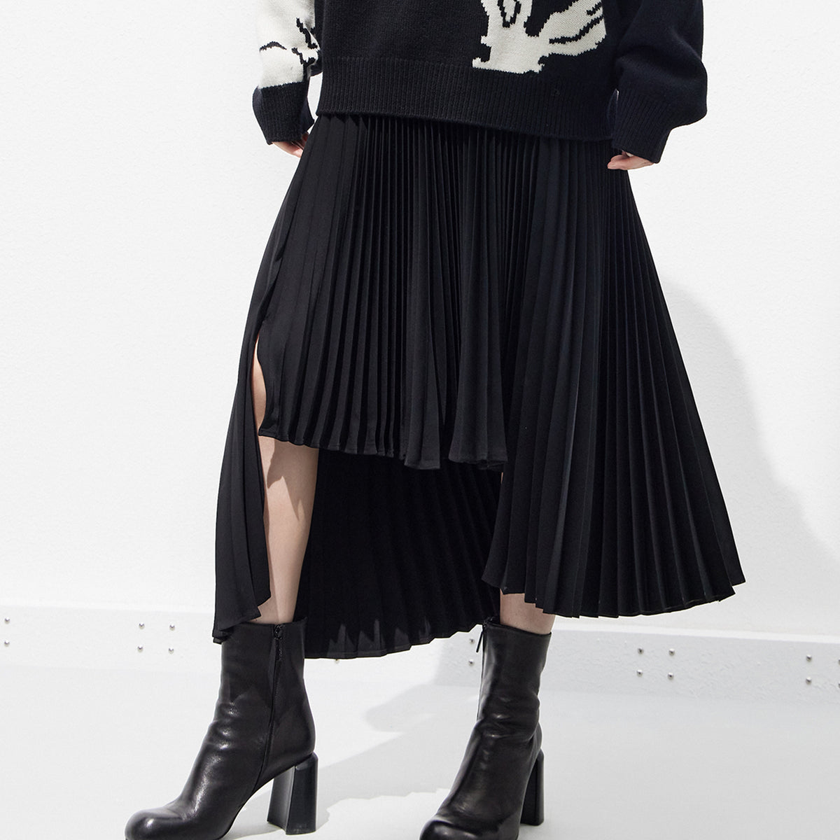 MO&Co. Women's Asymmetric Jacquard Skirt