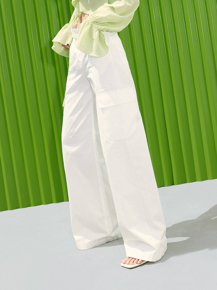 MO&Co. Women's Crossover Waistband Cargo Pants