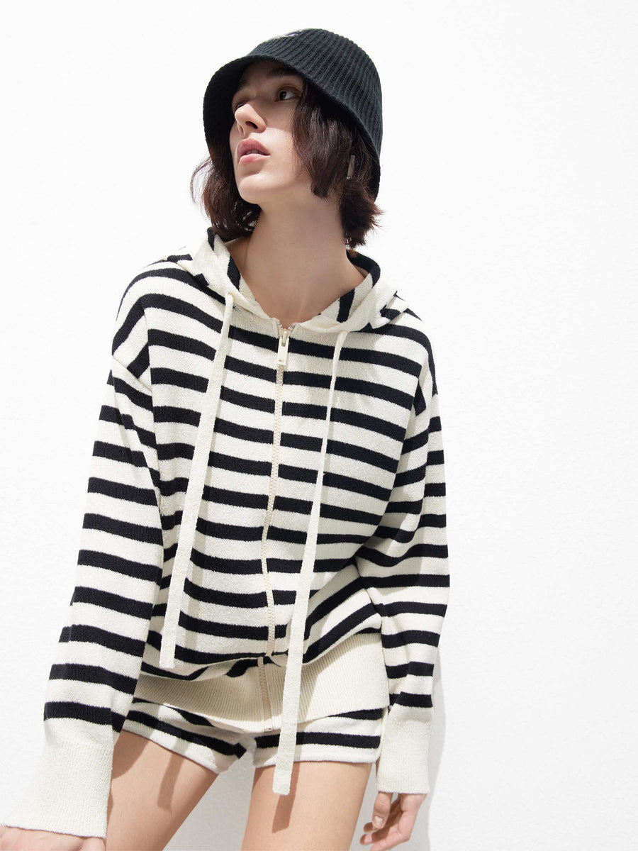 MO&Co.Women Oversized Striped Jacket with Hooded