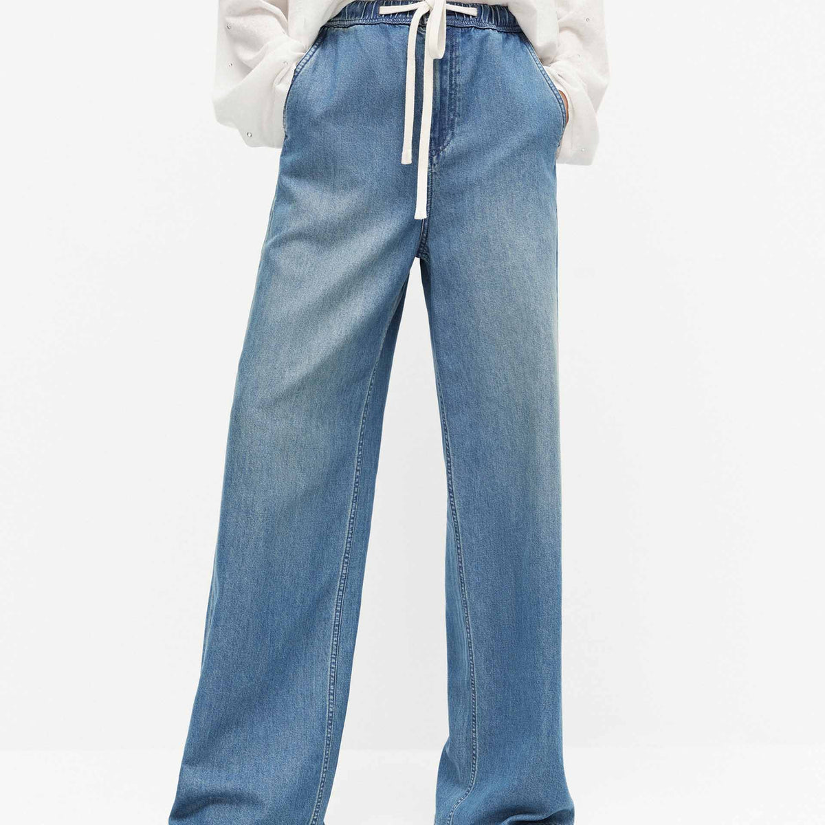 MO&Co. Women's Drawstring Waist Straight Jeans
