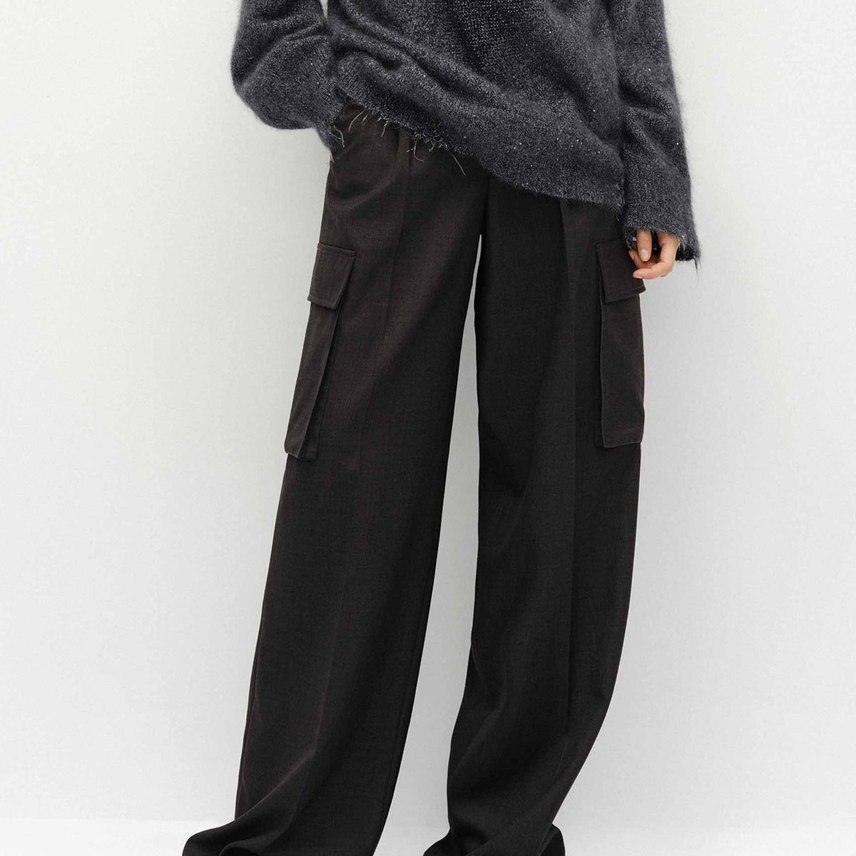 MO&Co. Women's Relaxed Cargo Pocket Pants