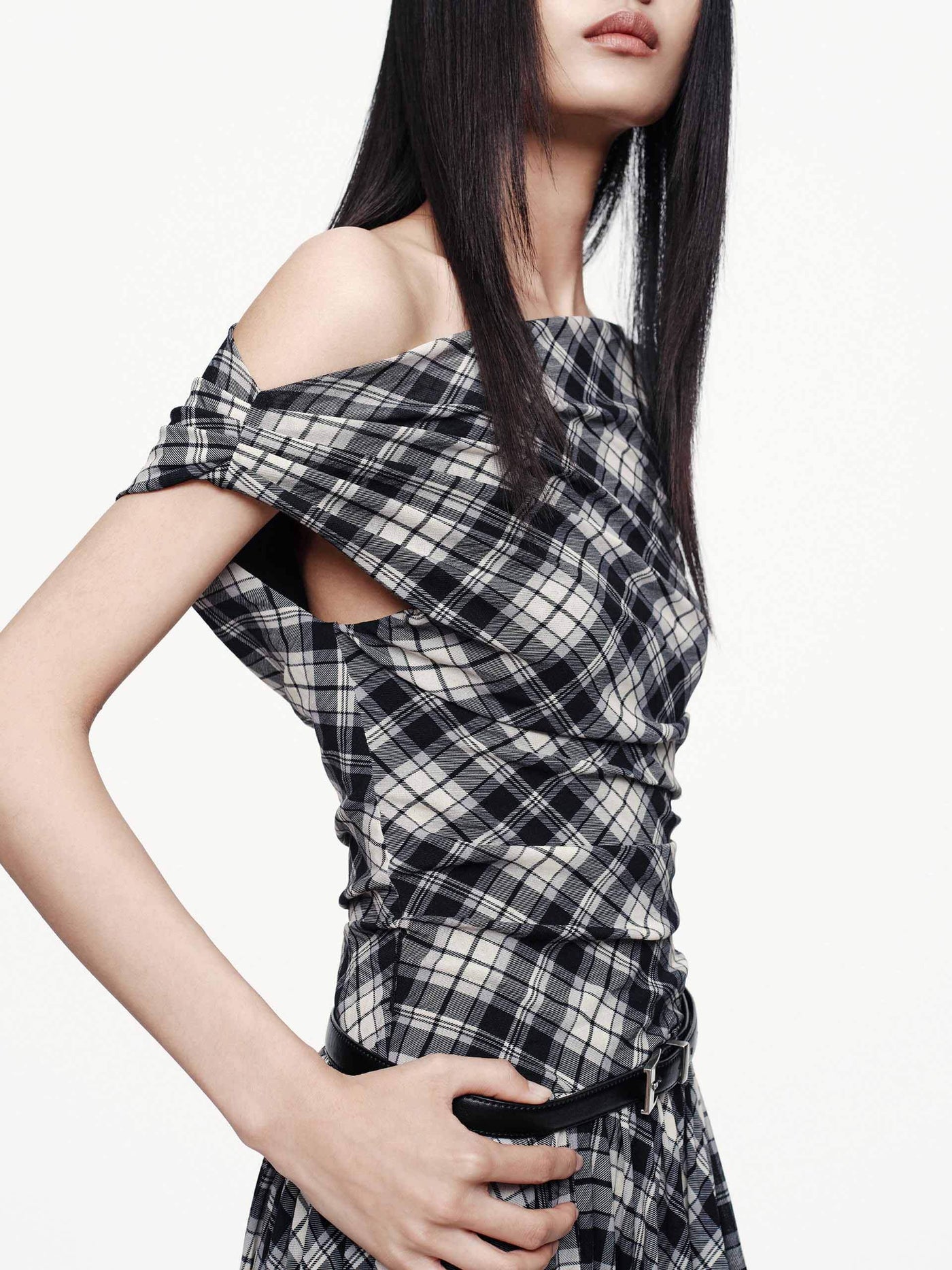 MO&Co. Women's Icluded Belt Plaid Dress