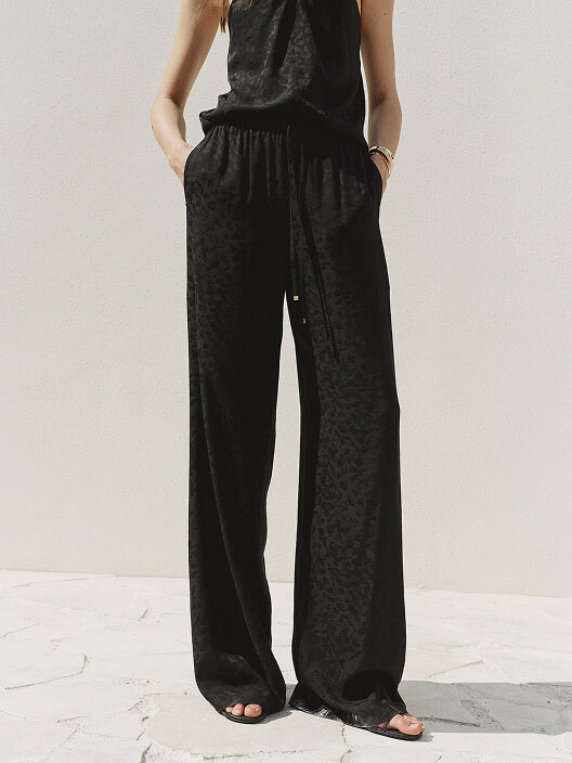 LITTLE MO – MO&Co.