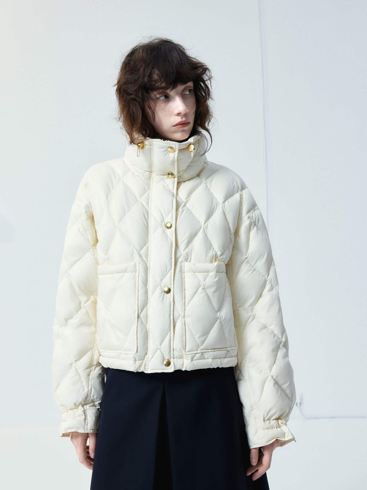 MO&Co. Women's High Neck Quilted Cropped Down Jacket