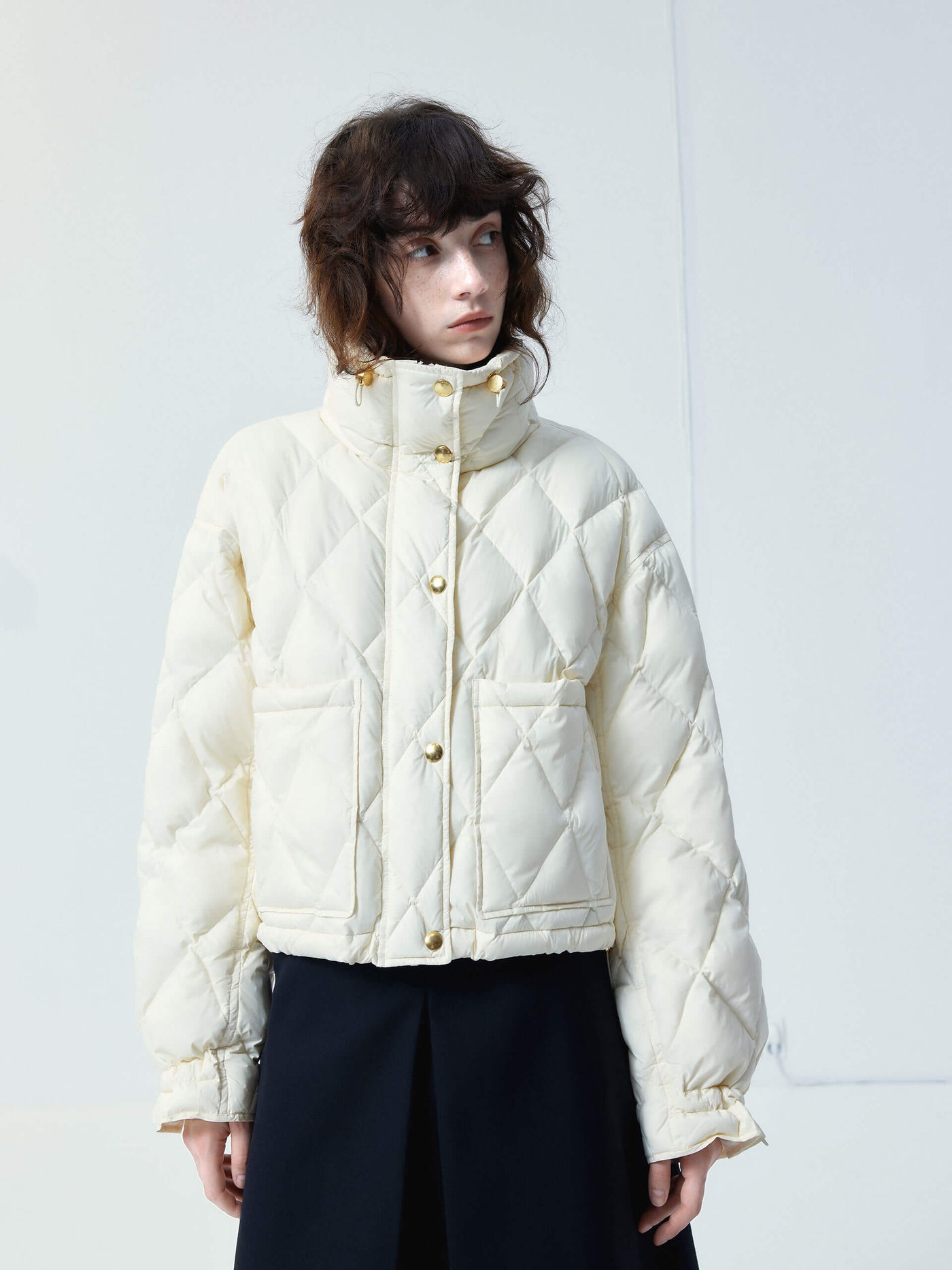 MO&Co. Women's High Neck Quilted Cropped Down Jacket