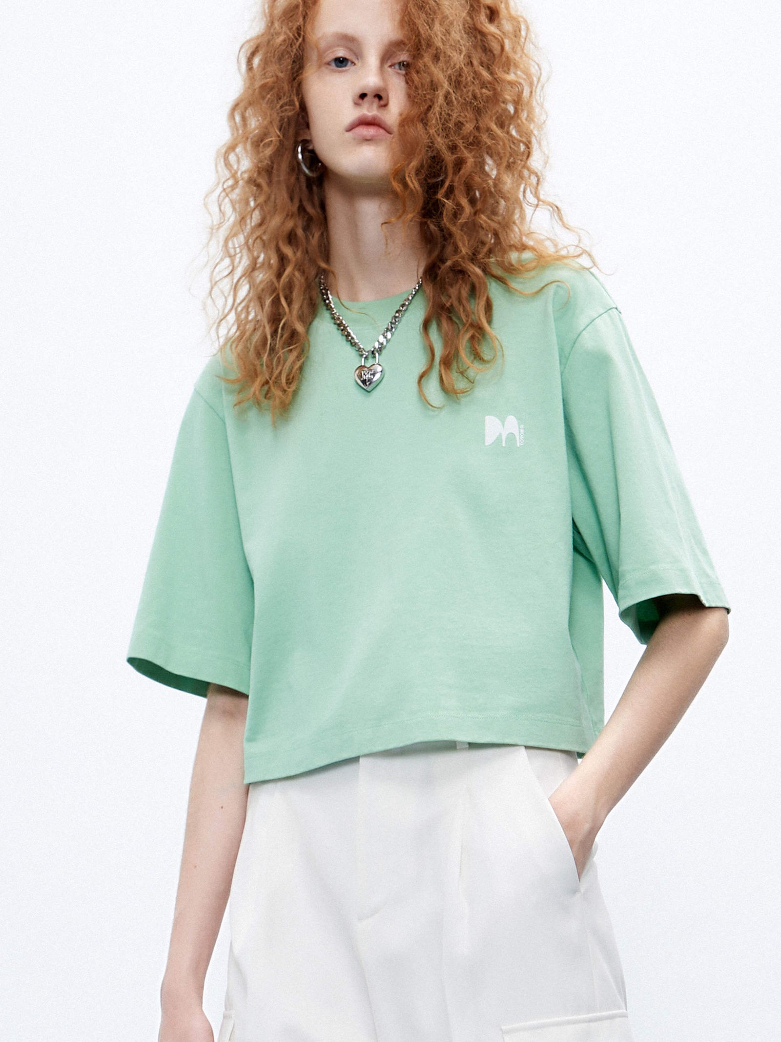 MO&Co. Women's Crew Neck Crop Boxy Cotton T-shirt in Print