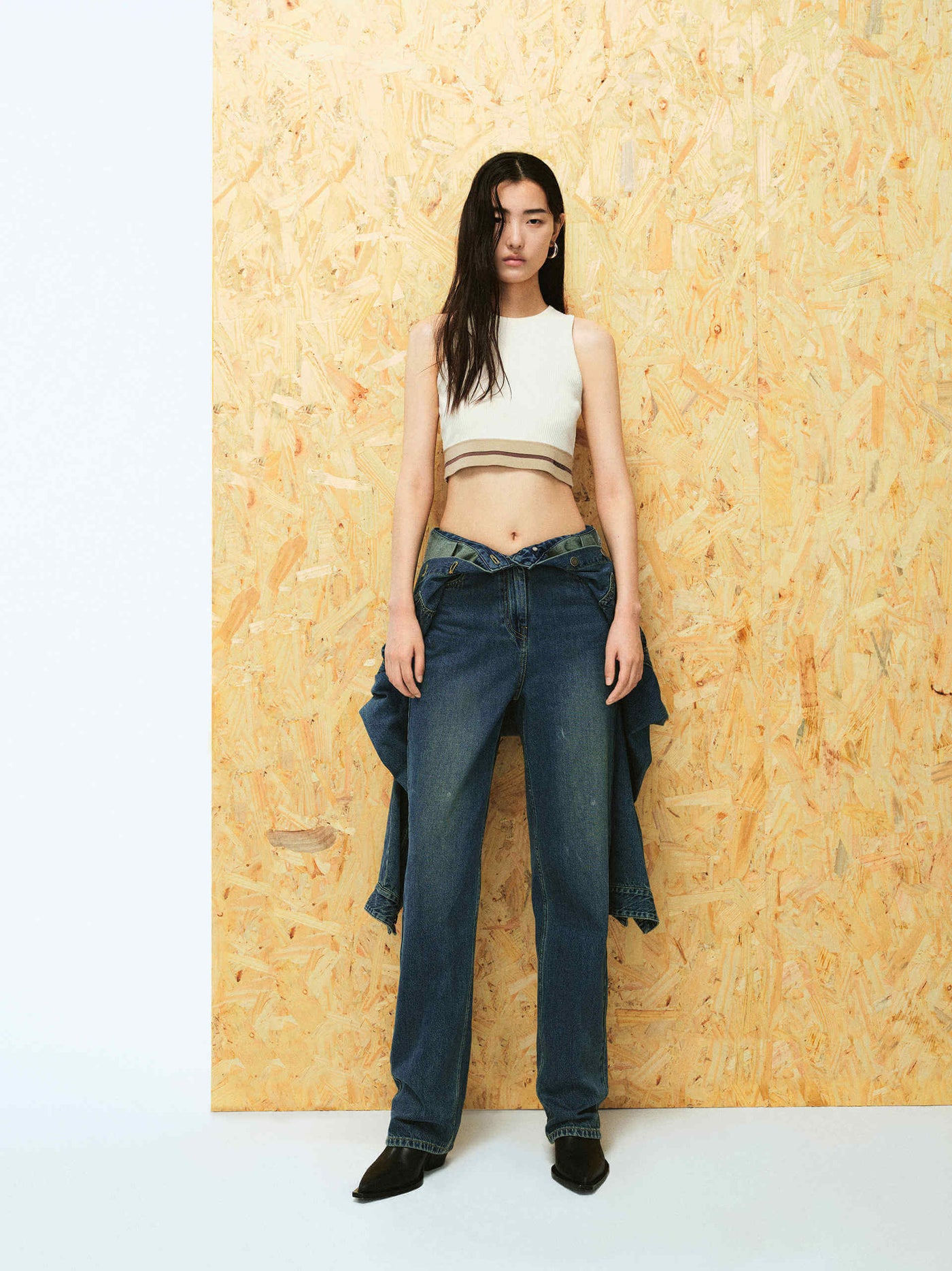 MO&Co. Contrast Design Cropped Tank