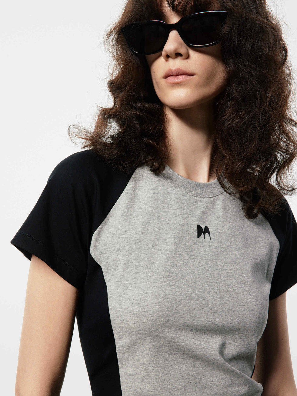 MO&Co. Women's Cotton Raglan Sleeves T-shirt