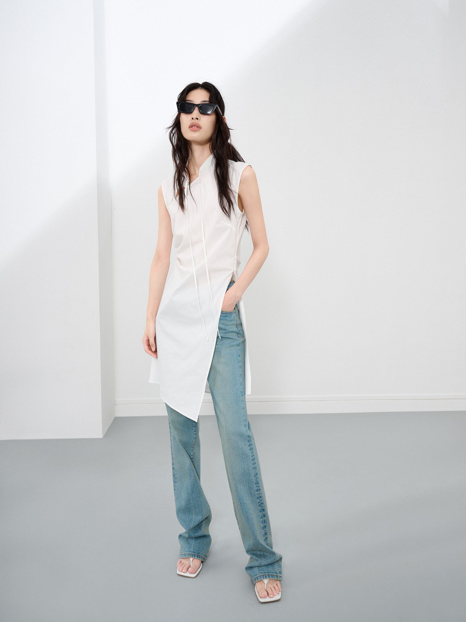 MO&Co. Women's Pleated Slit Sleeveless Top